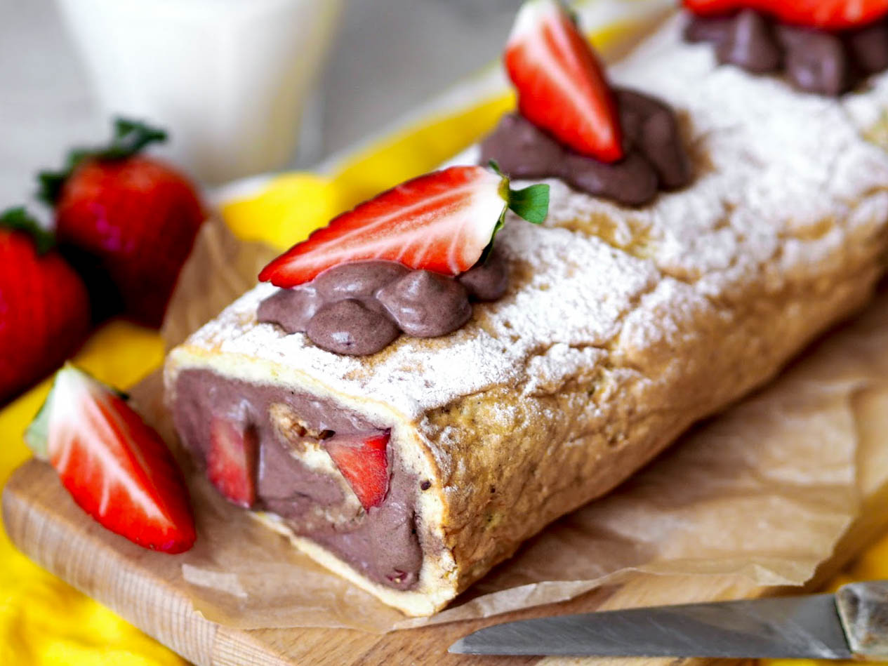 Smooth and cooking : BEZLEPKOVÁ ROLÁDA S ČOKO KRÉMEM A OVOCEM