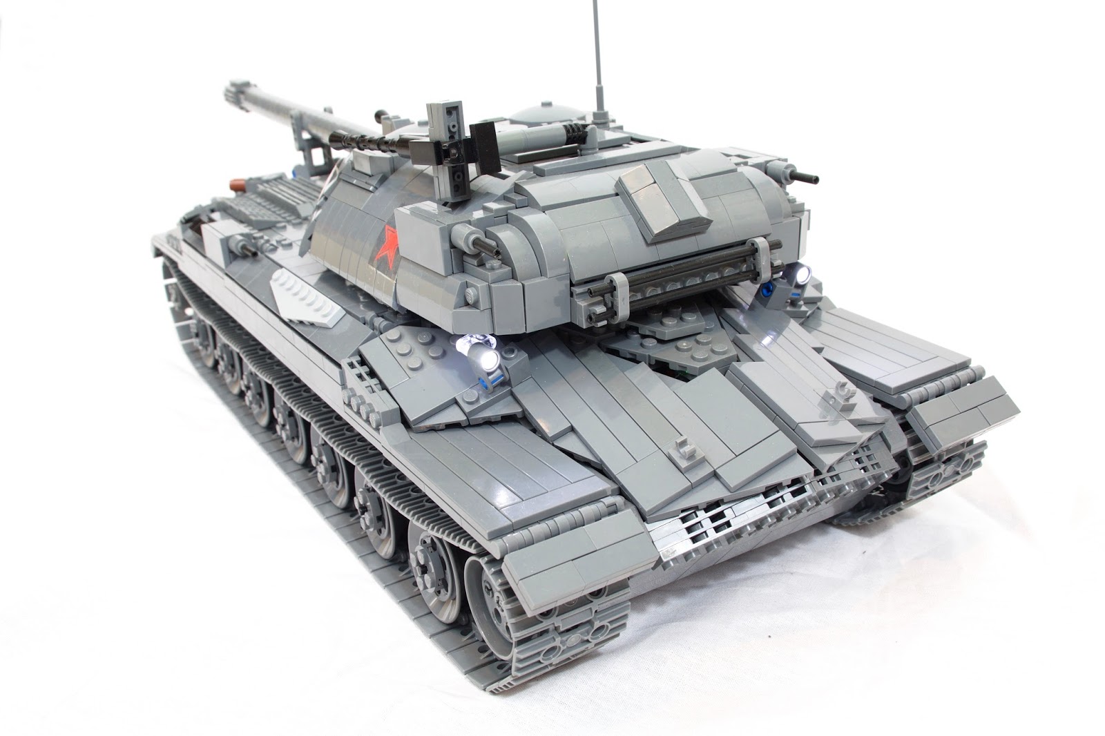 Tommy Styrvoky's MOCs: IS-7 Heavy Tank