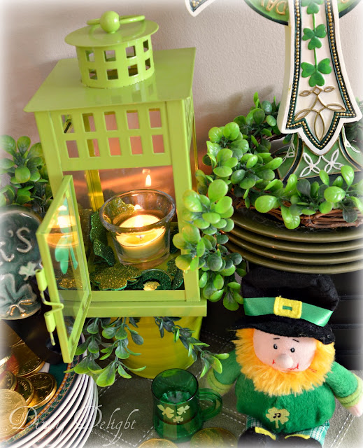 Dining Delight: St Patrick's Day Display