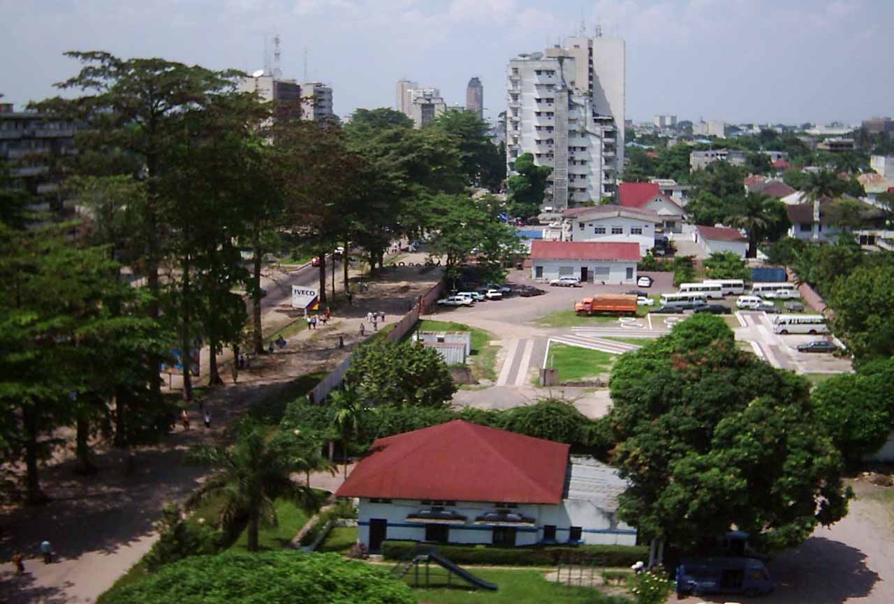 Kinshasa | Capital da República Democrática do Congo - Enciclopédia Global™