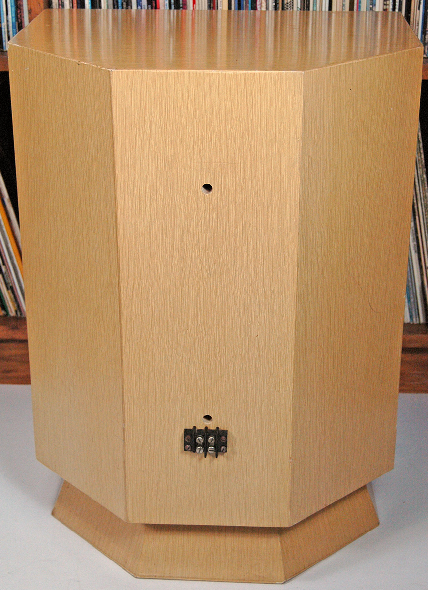 The Robb Collections: Modernization of a vintage corner-horn speaker