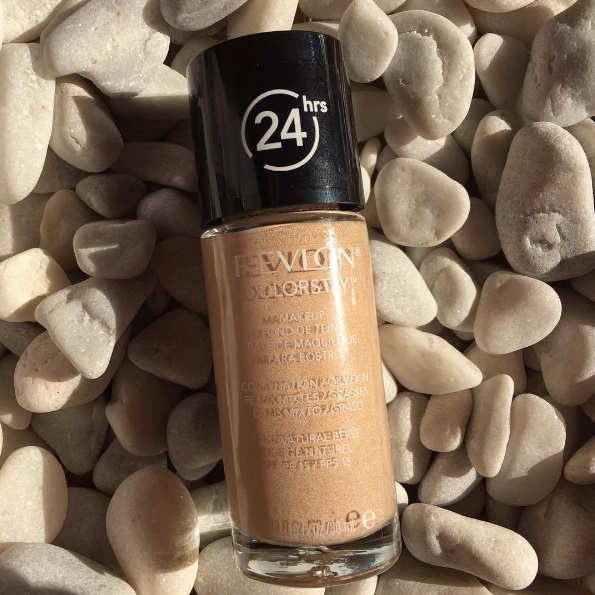 Las cosas de Ivana: Revlon ColorStay ''pieles mixtas y grasas''