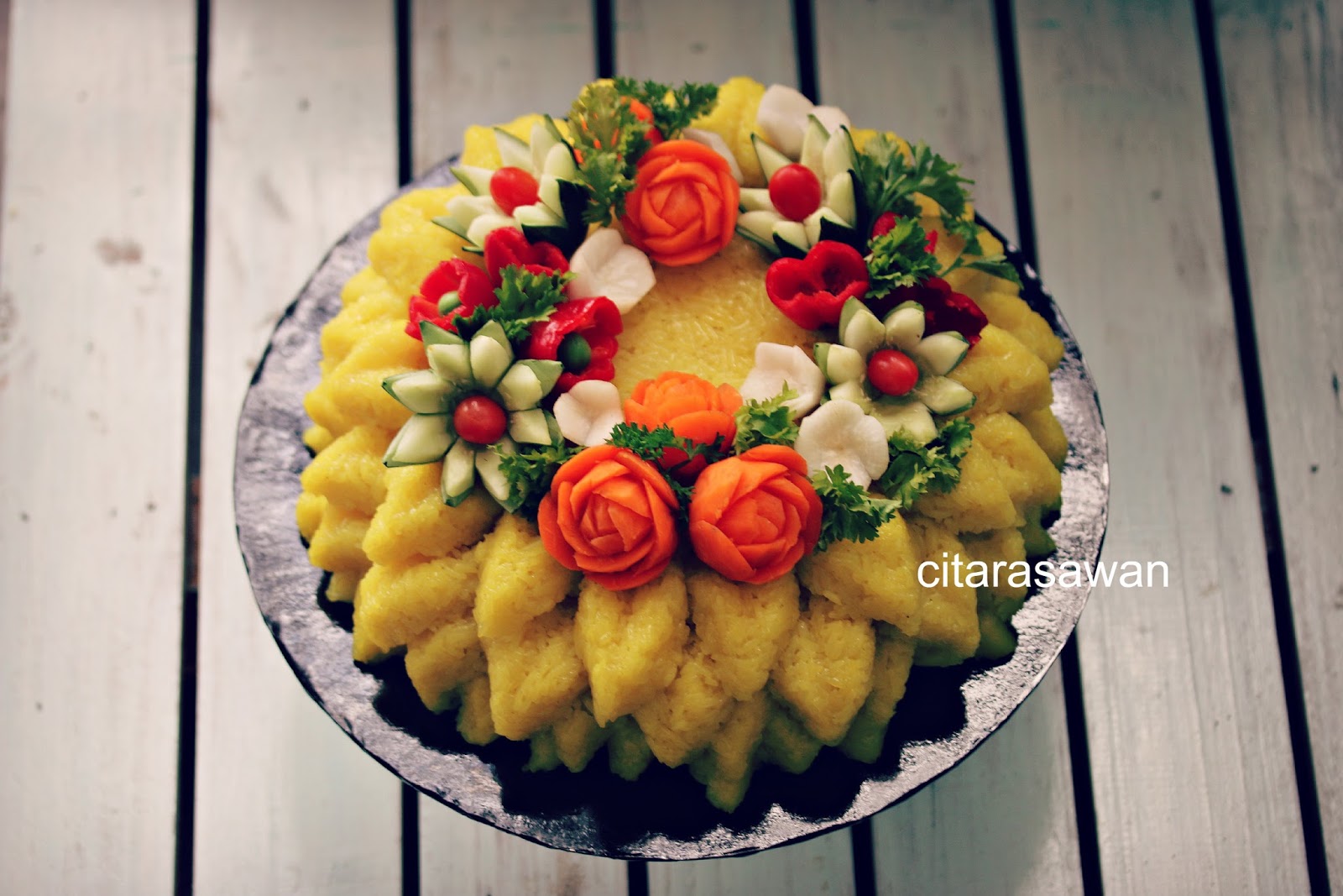 Pulut Kuning Berhias Matahari - Sarah ~ Must Read!