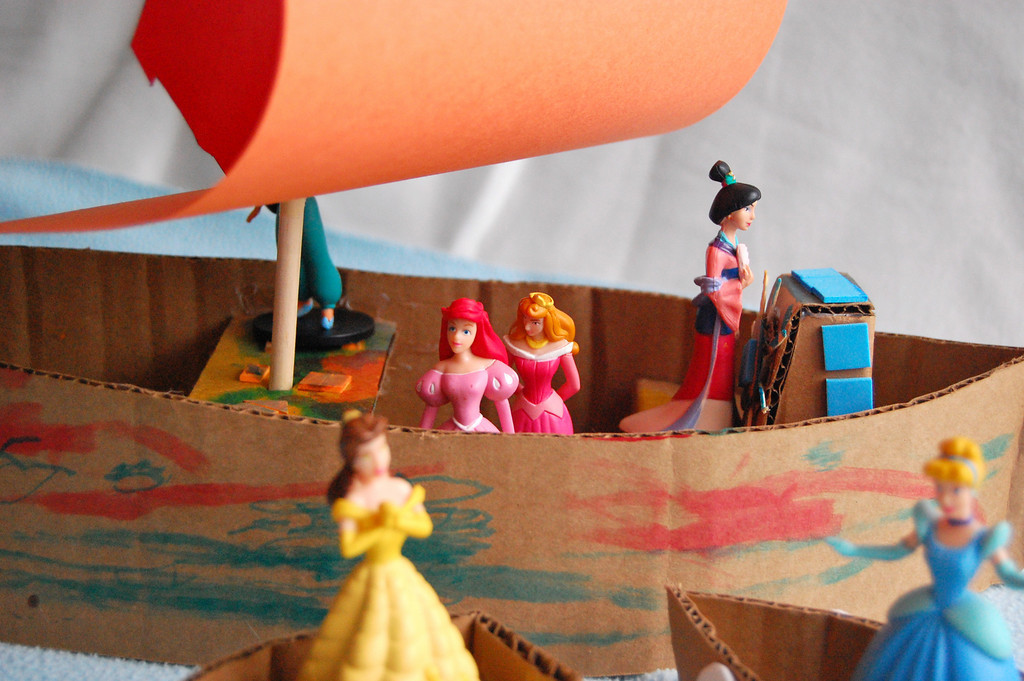 Latiti: BARCOS DE CARTÓN CHULISIMOS