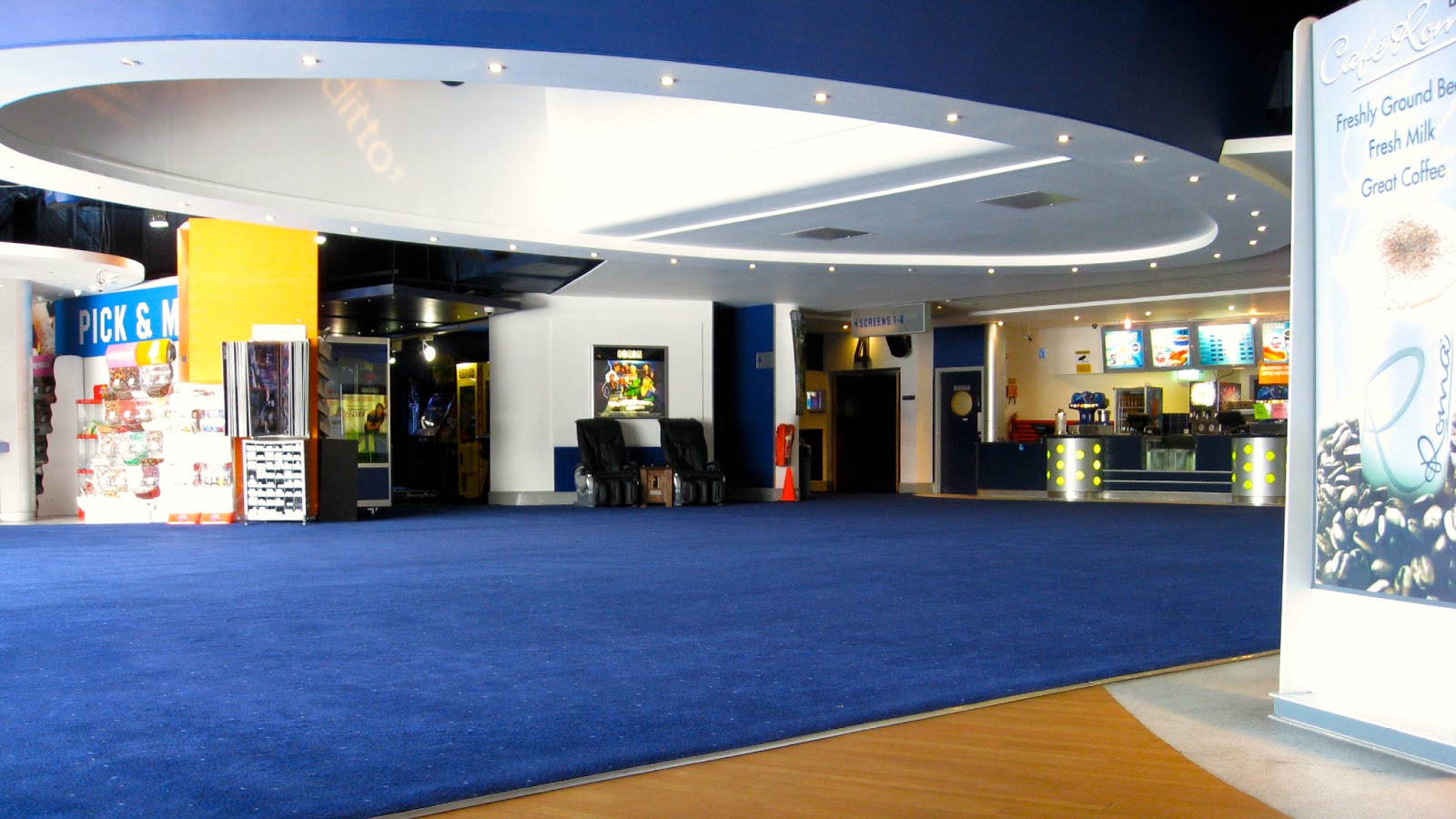 Elokuvateattereita: Odeon Surrey Quays
