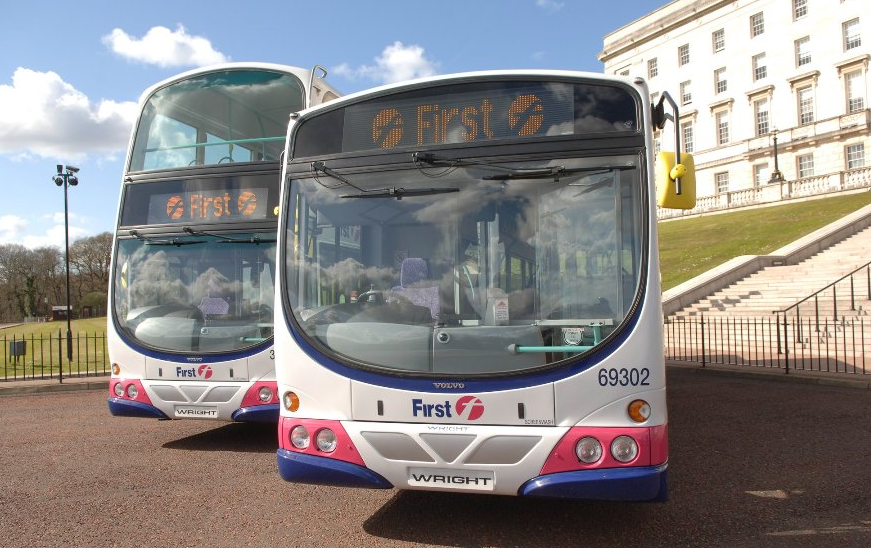 Vehicle - Automobile World: Ford R-Series - UK-market bus chassis - GP02
