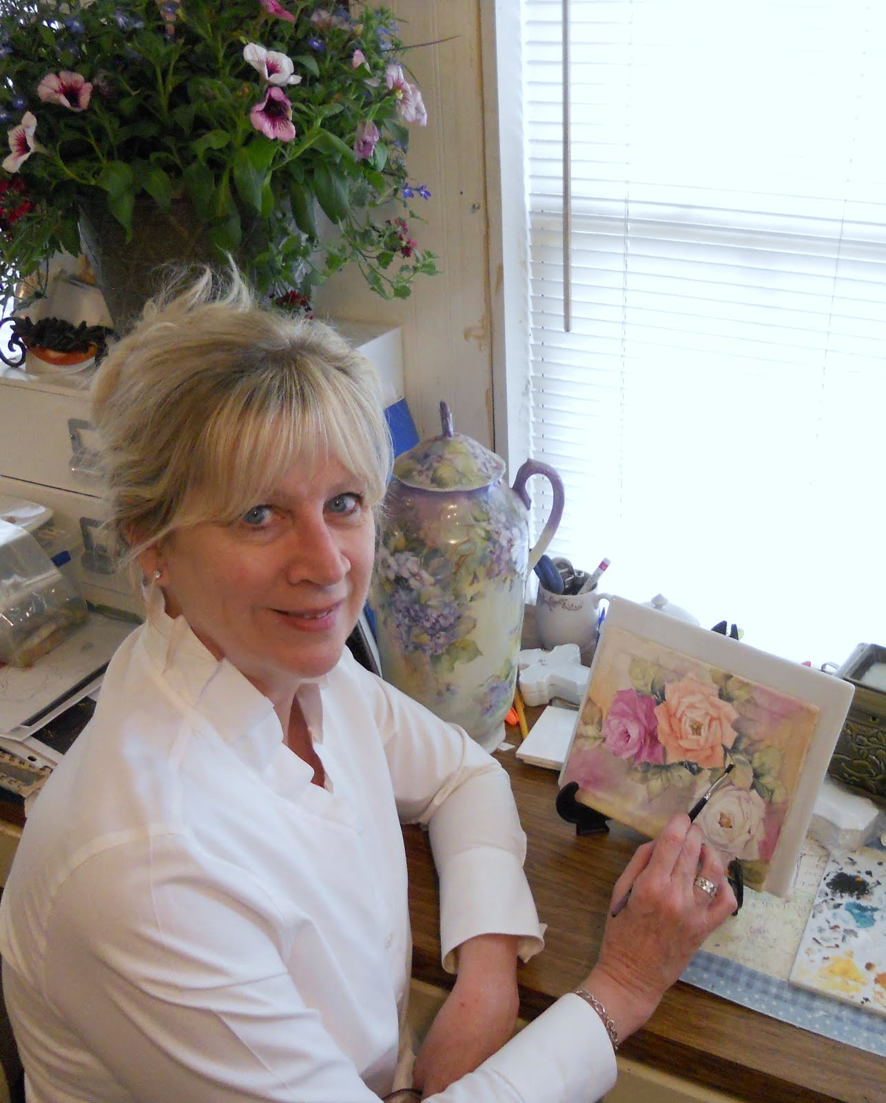 June's Porcelain Art