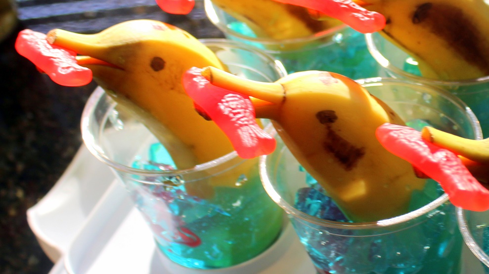 52 Ways to Cook: Banana Dolphins in Jell-O - 52 Snacks for Children's ...