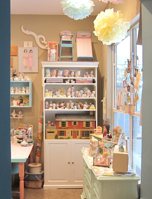 Corey Moortgat- Collage Artist: THE Studio Tour!