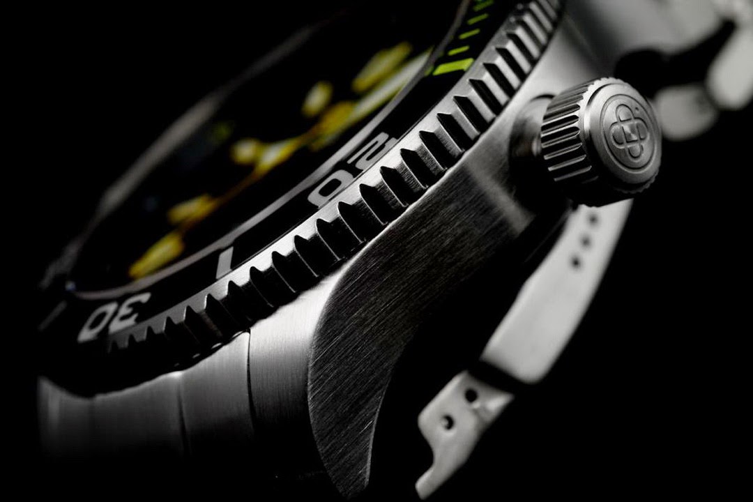 Pricing ends tonight Ocean Diver 500 - Swiss Ronda R150 Automatic ...