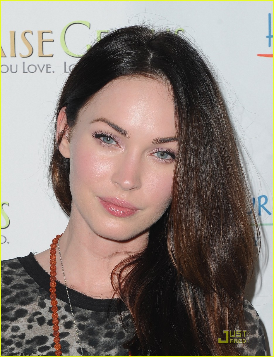 Wallpapers free downloads - hhg1216: Megan Fox - A Brief History And ...