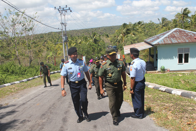 Kunjungan Panglima TNI ke Satuan Radar 245 Saumlaki ~ Satuan Radar 245