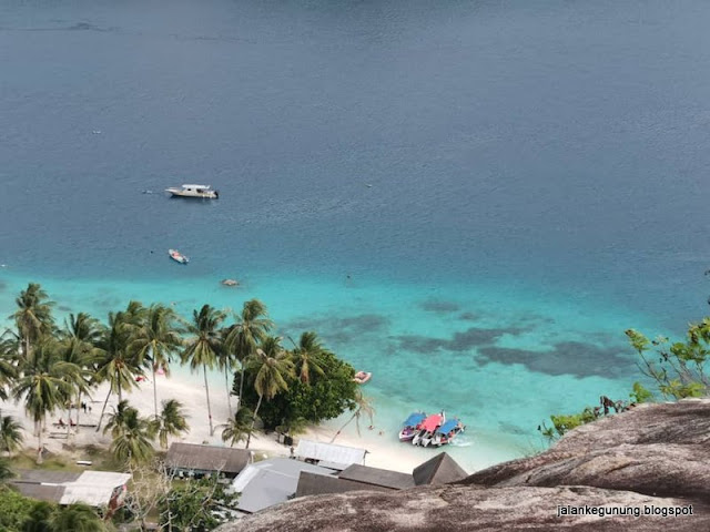 Jalan Ke Gunung: Pulau Aur dan Pulau Dayang yang memikat