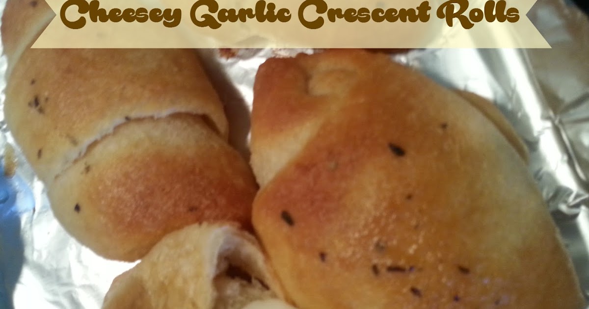 The Better Baker: Cheesey Garlic Crescent Rolls