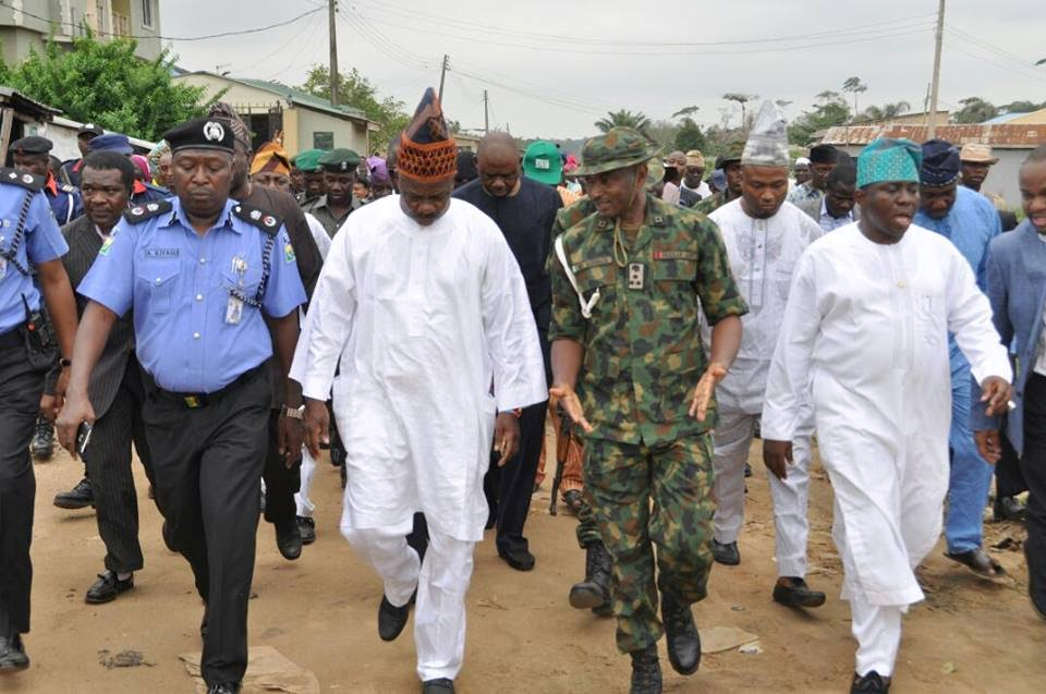 Photos: Amosun visits Ibafo, Ogijo recently attacked by militants