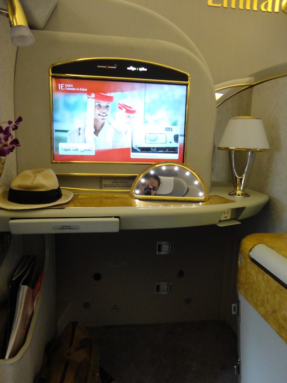 Emirates Airlines First Class Cabin - Boeing 777 Tour