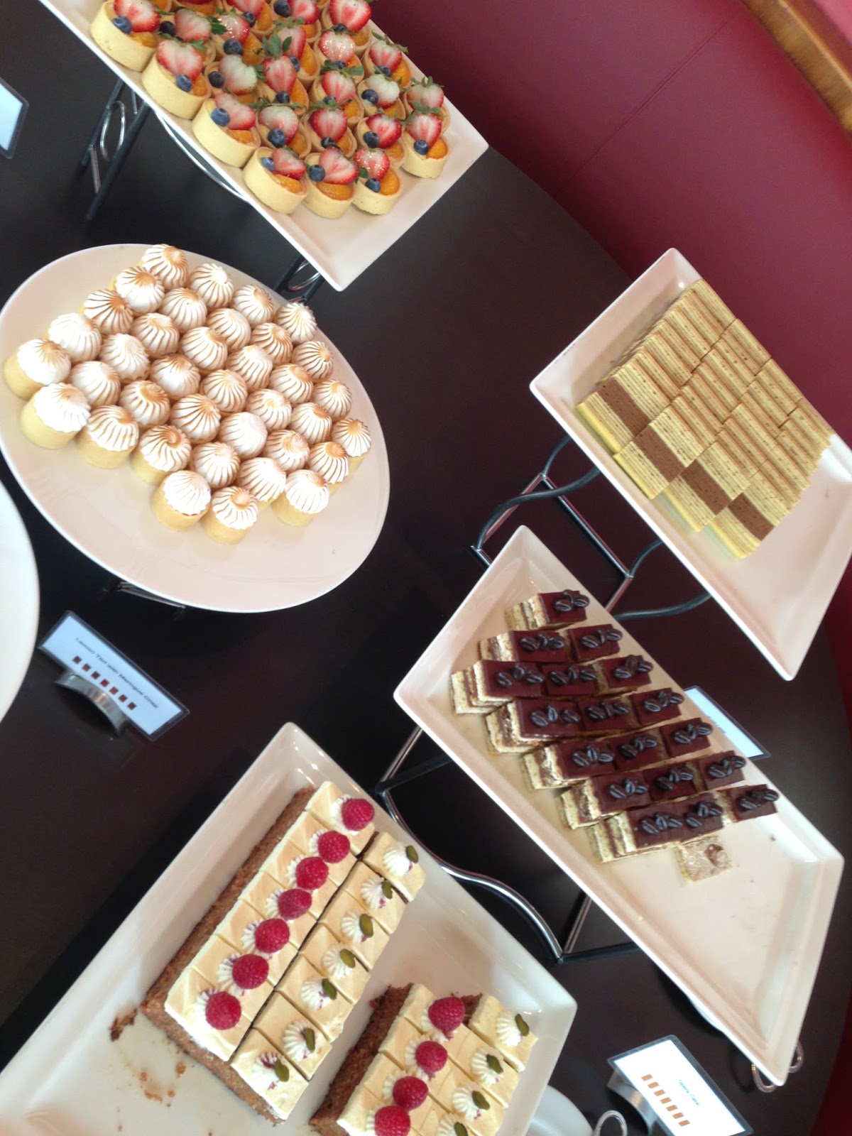 High Tea Buffet w Best View at Equinox Restaurant Singapore ...