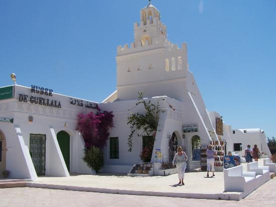 ART and ARCHITECTURE, mainly: Djerba Island, Tunisia