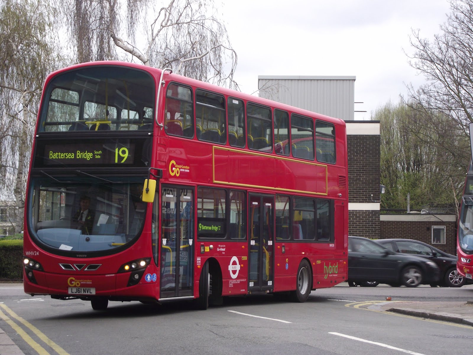 Tom London & Surrey Bus Blog: Route 19 Observations