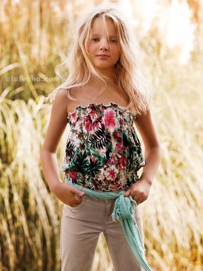 Fit out your cool kids in LIU JO SS'14