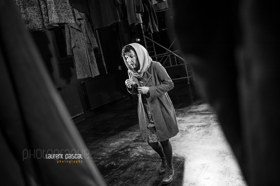 08 • Scène: Théâtre Chatbus - Filage de la pièce "La Pluie" de Daniel ...