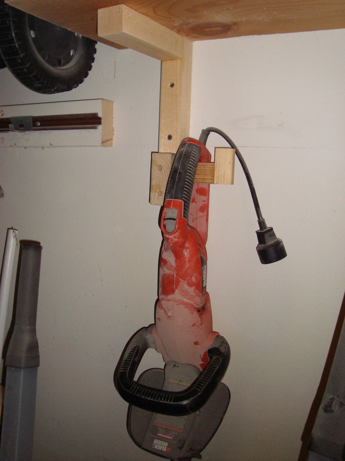 Brotherwood: Hedge Trimmer Hook