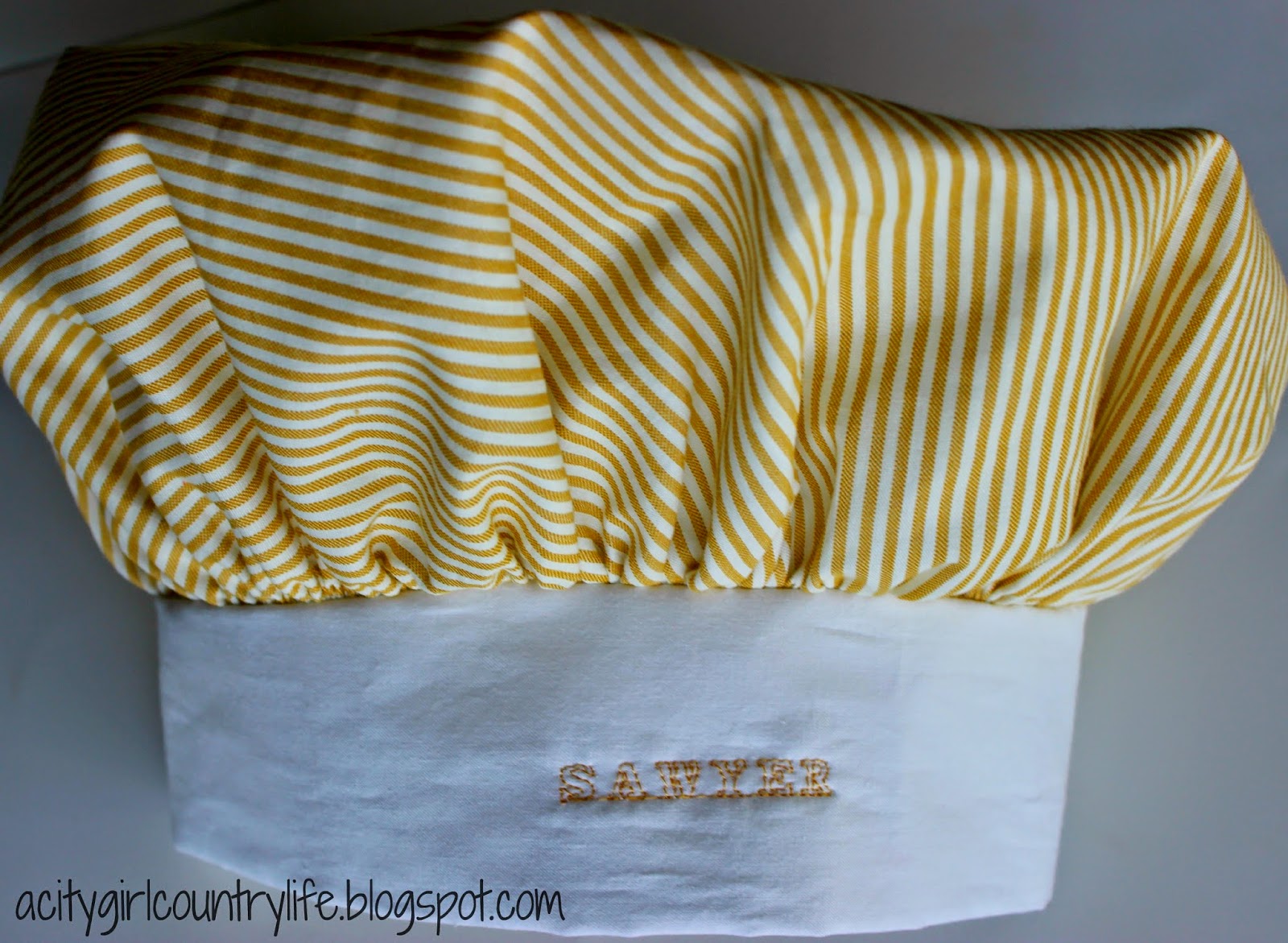 City Girl Country Life: Child's Chef Hat tutorial