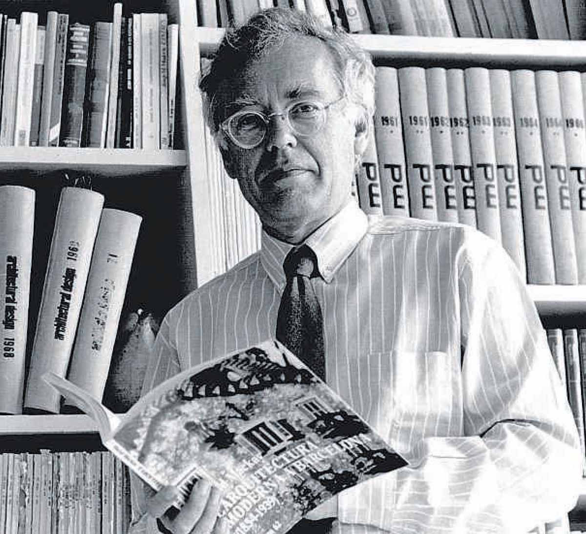 The View from Madrid: David Mackay 1933 - 2014