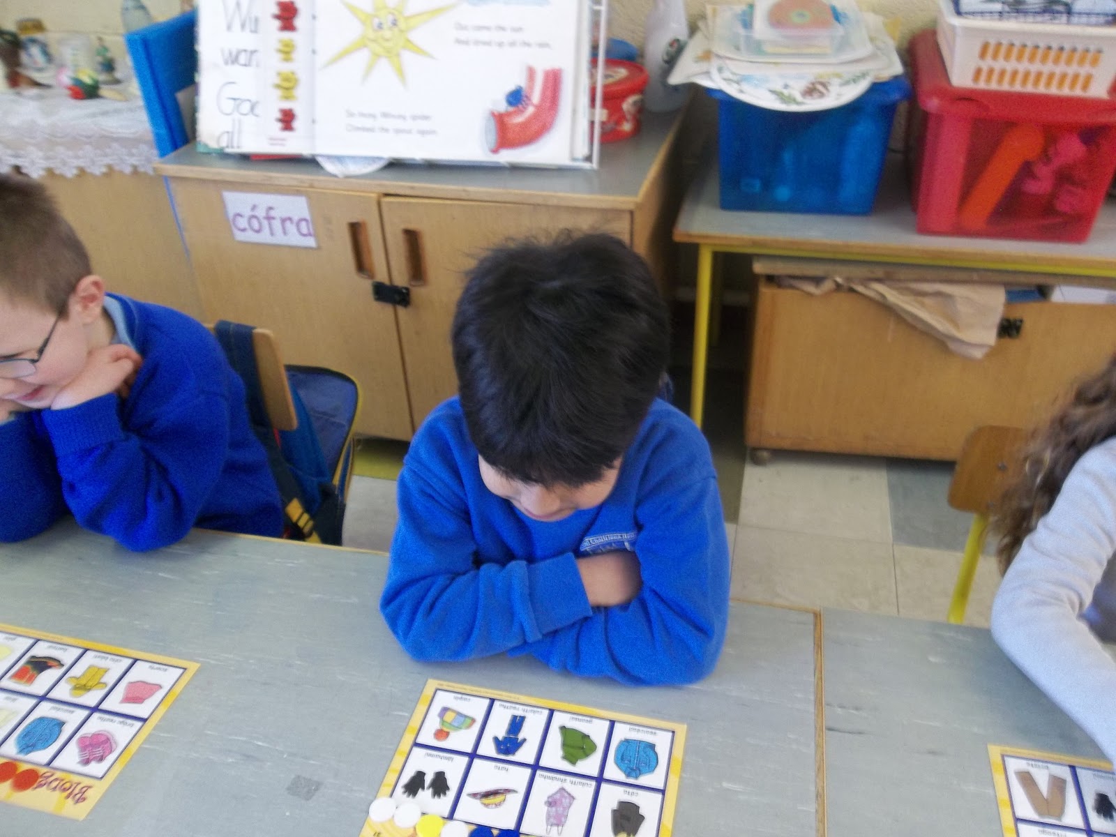 Ms. Flaherty's class - Senior Infants: Éadaí Bingo