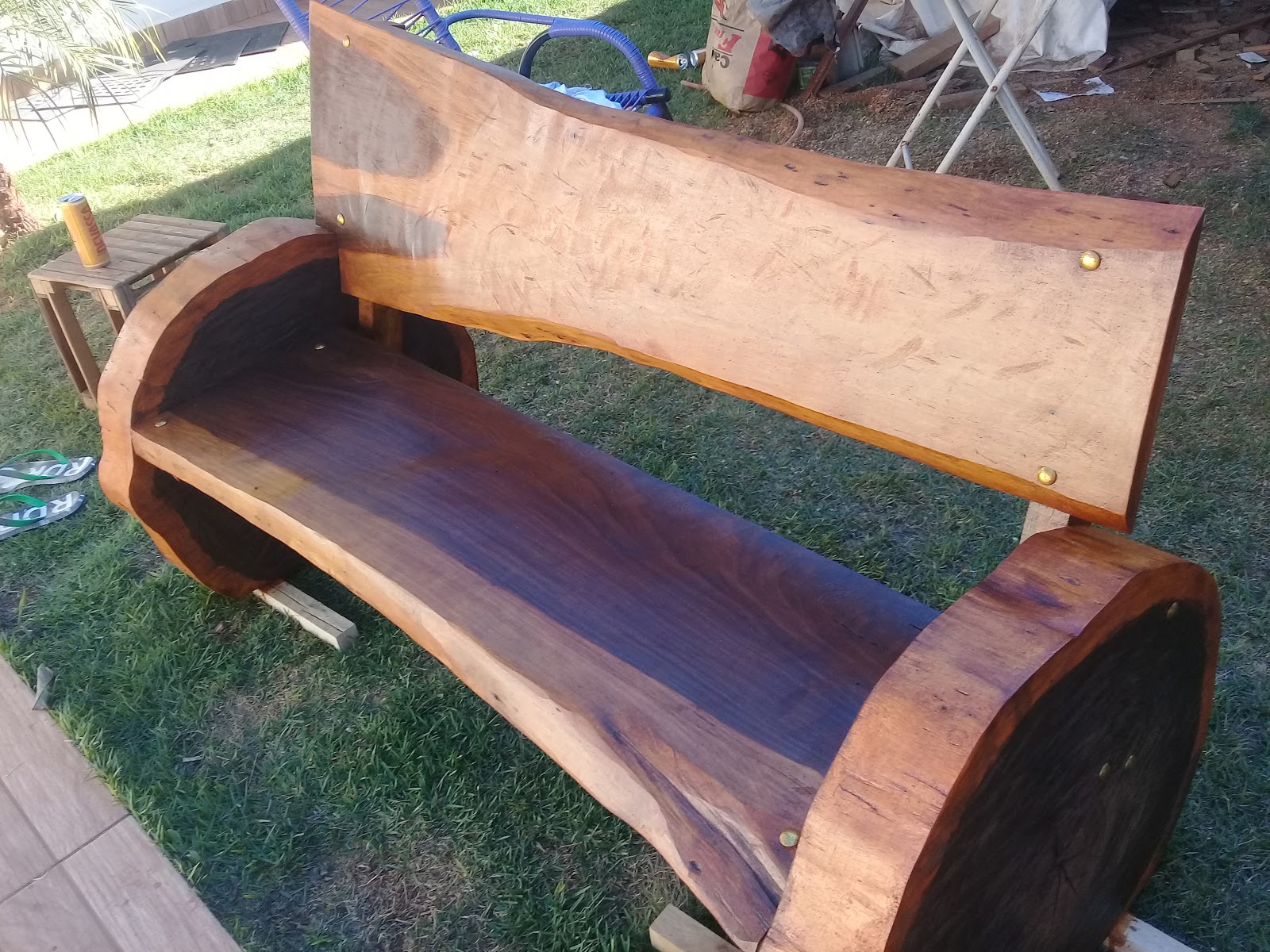 Banco em Madeira Rústico: maio 2019