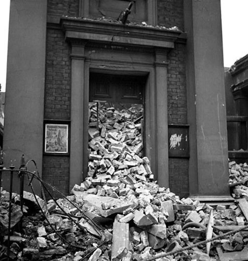 Ramblings by Alexis: The Extraordinary Lee Miller: From Surreal to Very ...