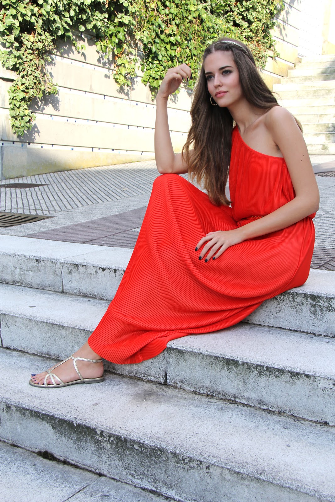 Pin de Susan Beville Culverhouse en Outfits | Clara alonso, Vestidos, Moda