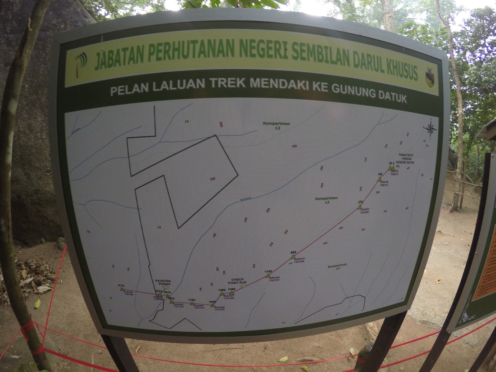 Hiking Gunung Datuk!