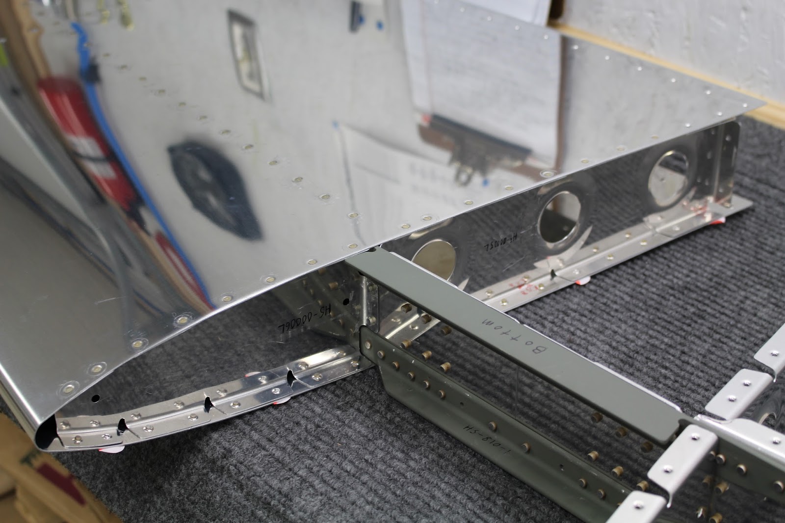 Martin's RV-8 Blog: Horizontal and Vertical Stabilizers Complete