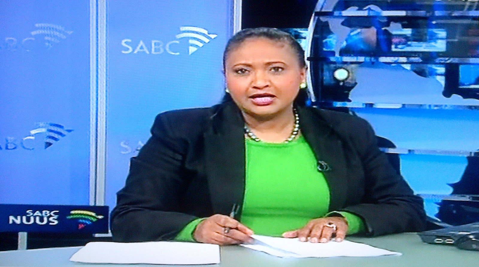 TV with Thinus: Lynette Francis has stepped in as Afrikaans news reader ...