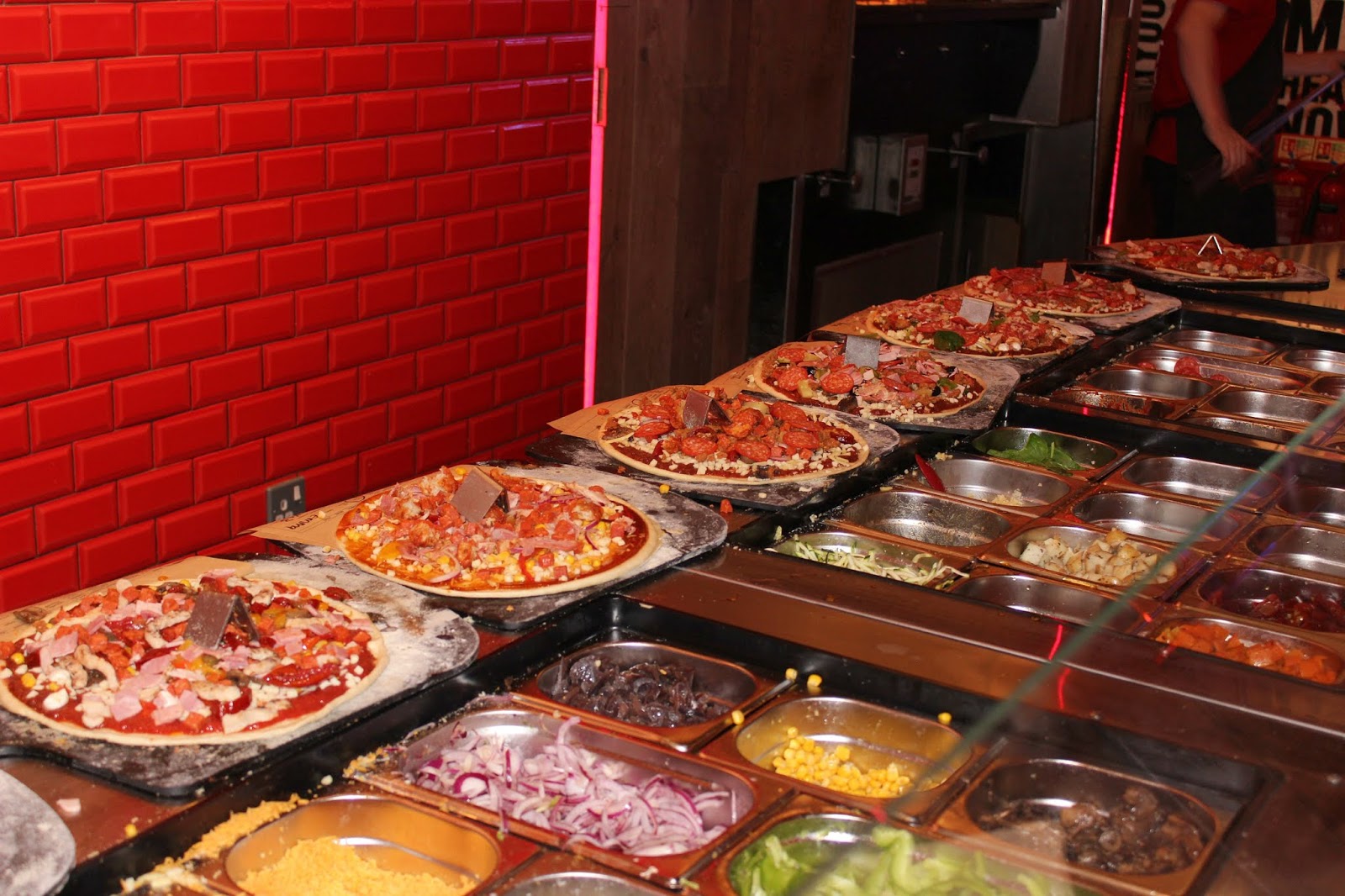 Create Your Own Pizza | Pizzastorm Intu Eldon Square, Newcastle | It's KT