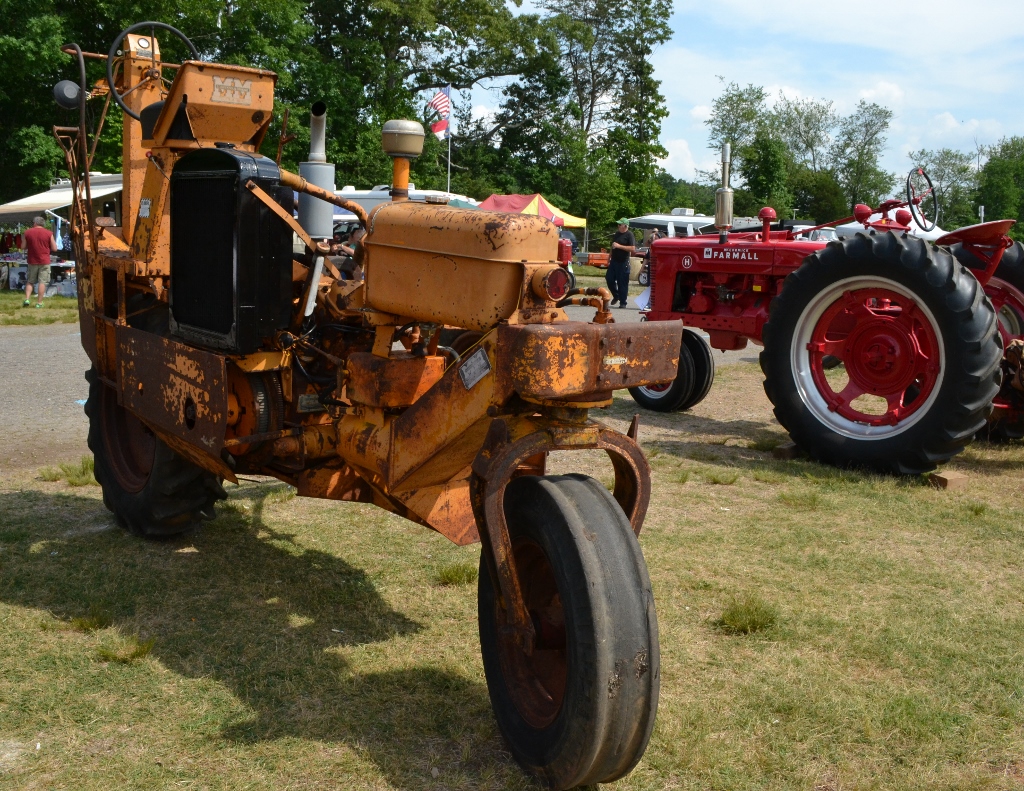 The Iron Mule: Minneapolis-Moline Uni-Farmor