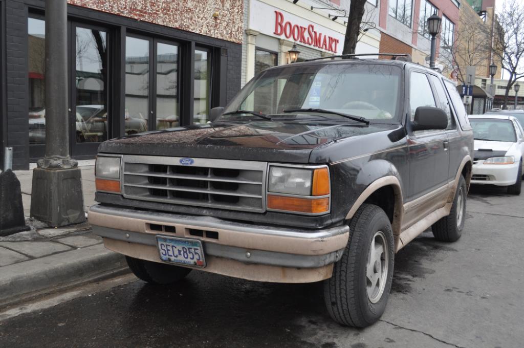 The Automotive Way: Minneapolis Street Sighting: Ford Explorer Eddie ...