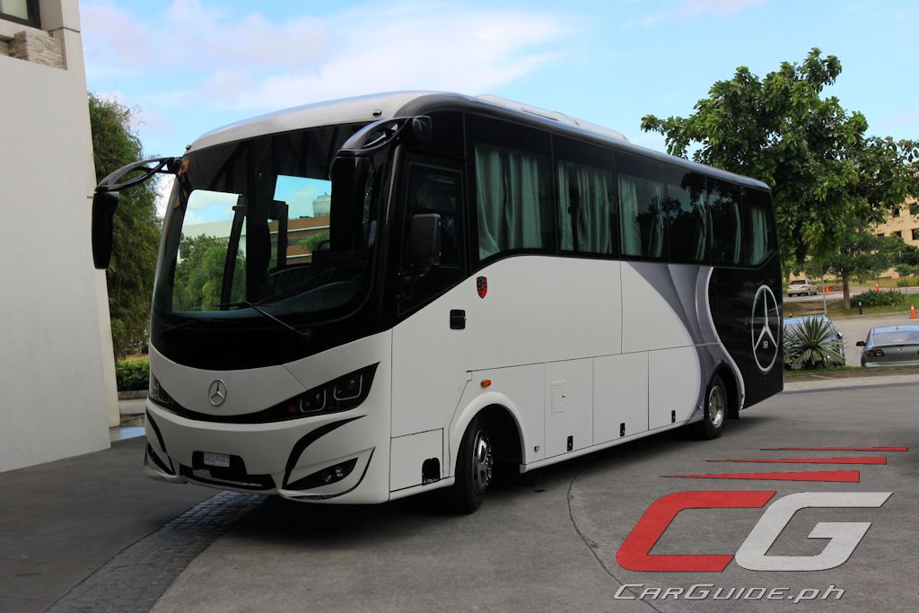 Mercedes-Benz OF 917 is "Right-Sized" 32-Seater Bus | CarGuide.PH ...