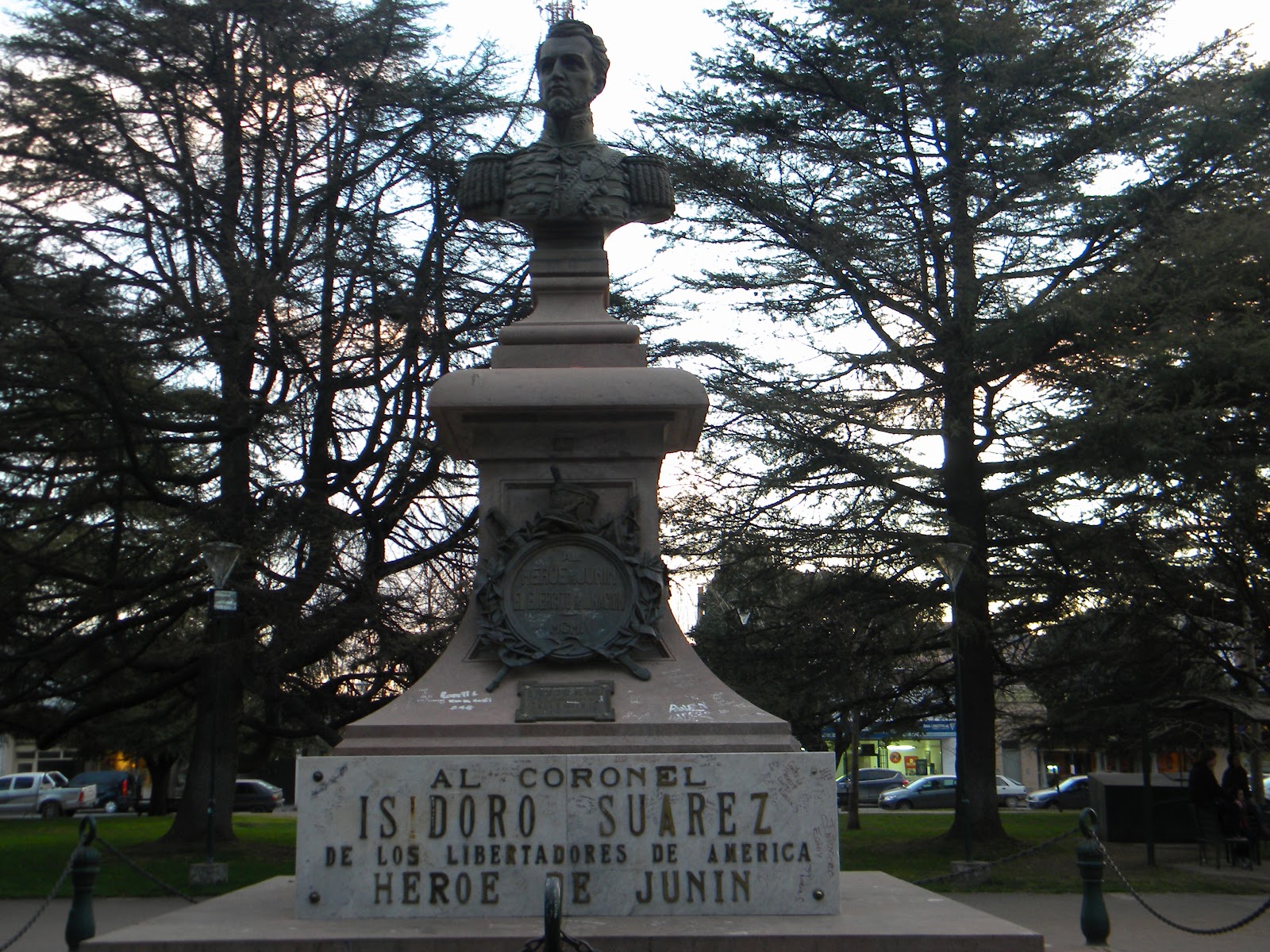Heráldica en la Argentina: Escudo de Coronel Suárez (Buenos Aires)