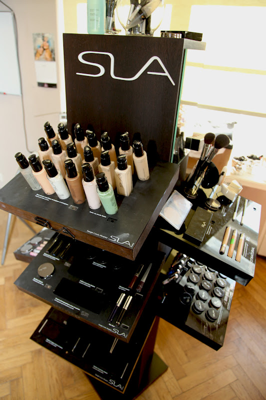 Beauty & Style blog by Laura Valuta: Testing "SLA" cosmetics make up