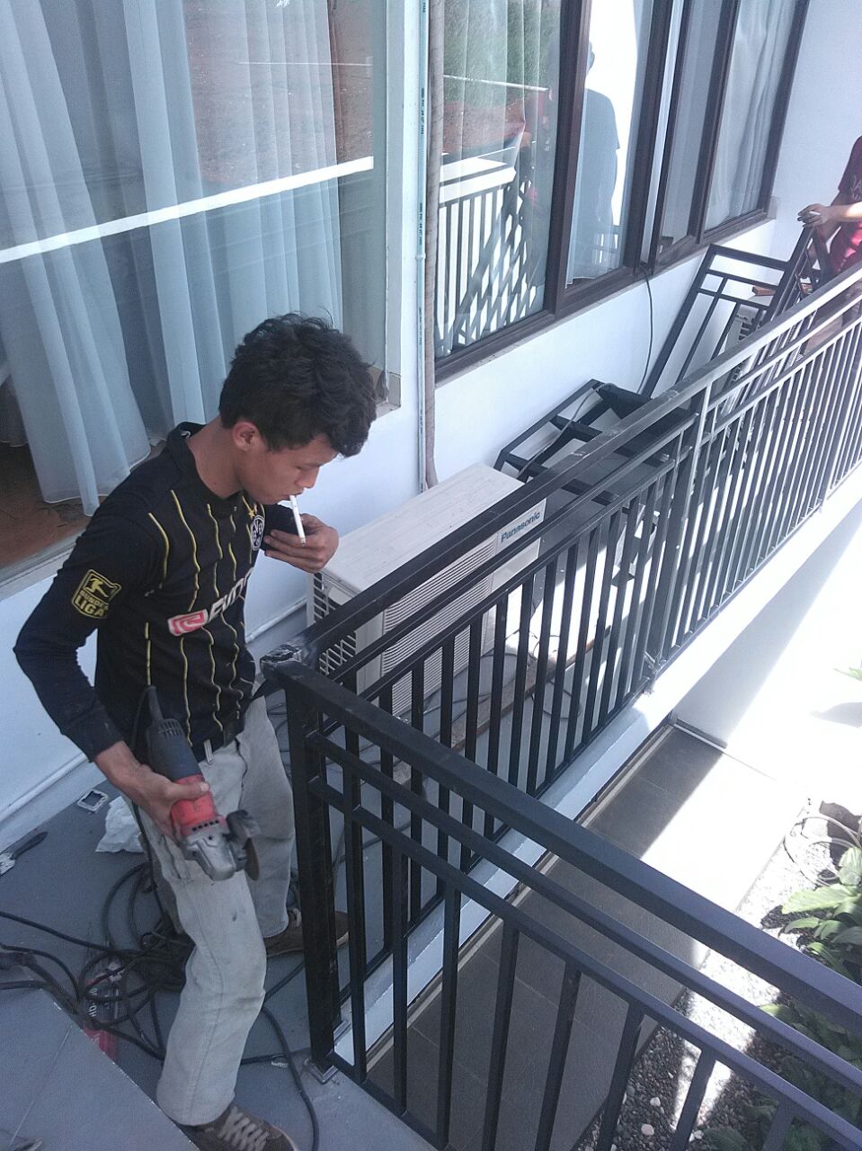 11 Gambar Reling Tangga & Balkon model minimalis