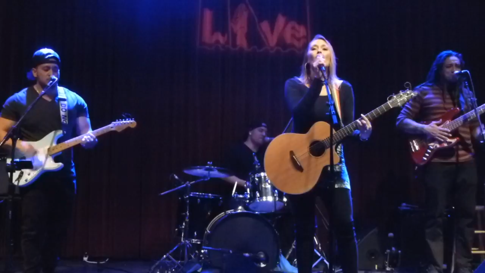 Anuhea - World Cafe Live, Philadelphia, 3/22/2017: A Delightful Bit Of ...