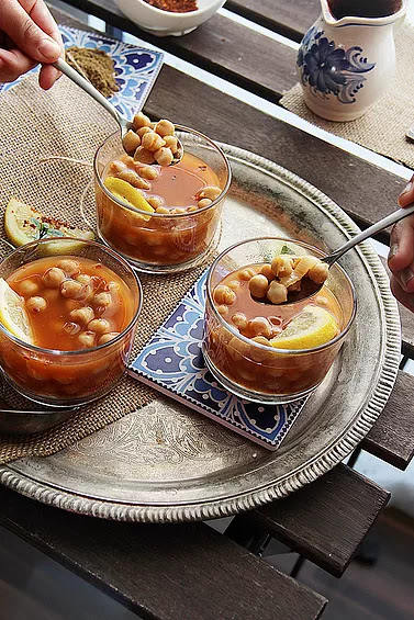Dr Ola's kitchen: Chickpeas soup , chickpeas drink , Hummus elsham ...