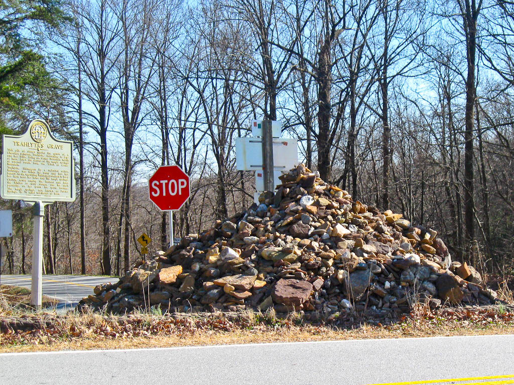 Rock Piles: Trahlyta's Grave