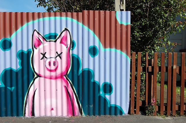 West Coast Graffiti: Graffiti Pigs