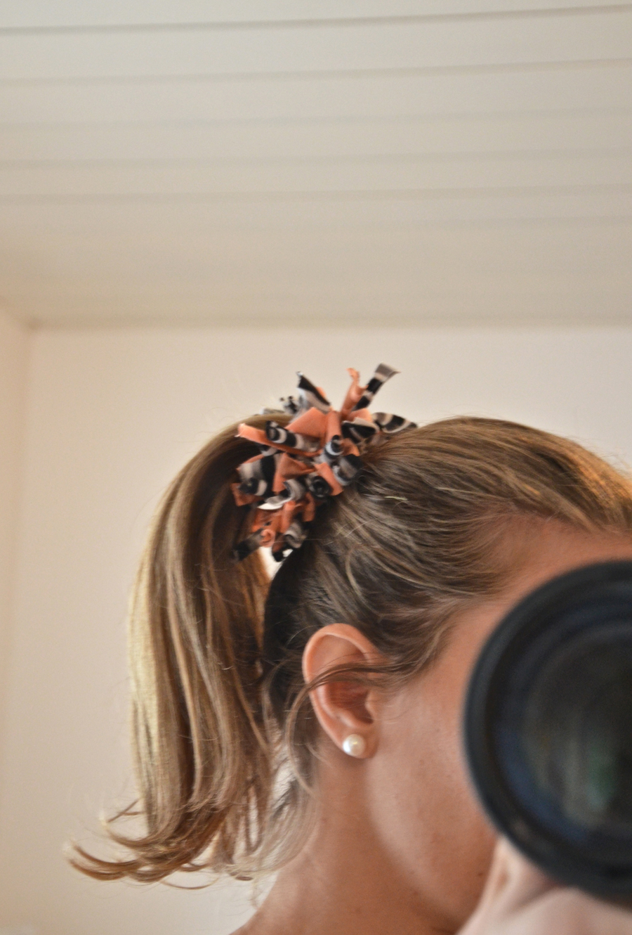 DIY ··· Colitas para el pelo ··· / Actitud y alegría.