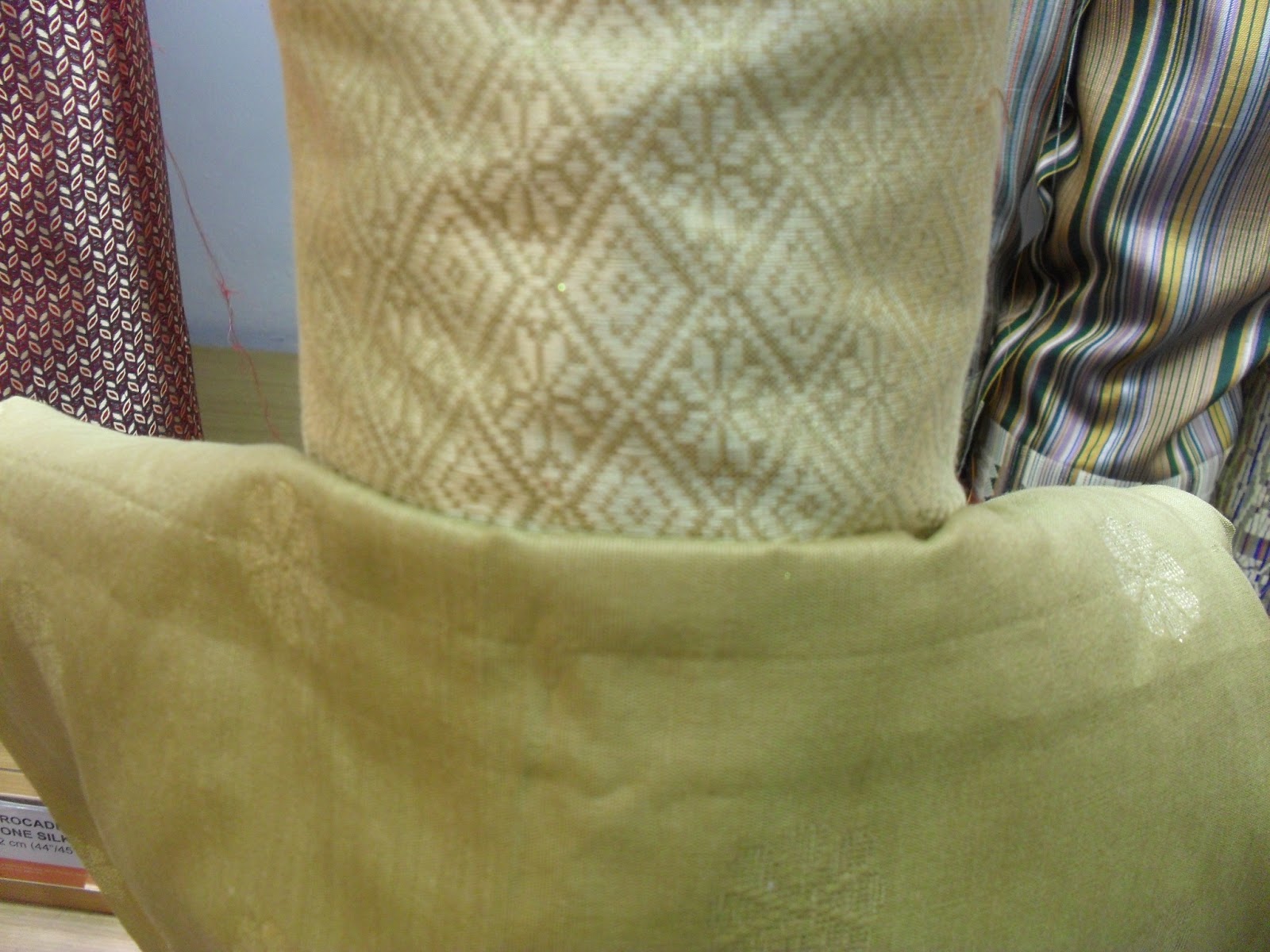 KisahUdaDanDara: Tips 1: Memilih Baju Pengantin. Baju Mahal Ke Murah?