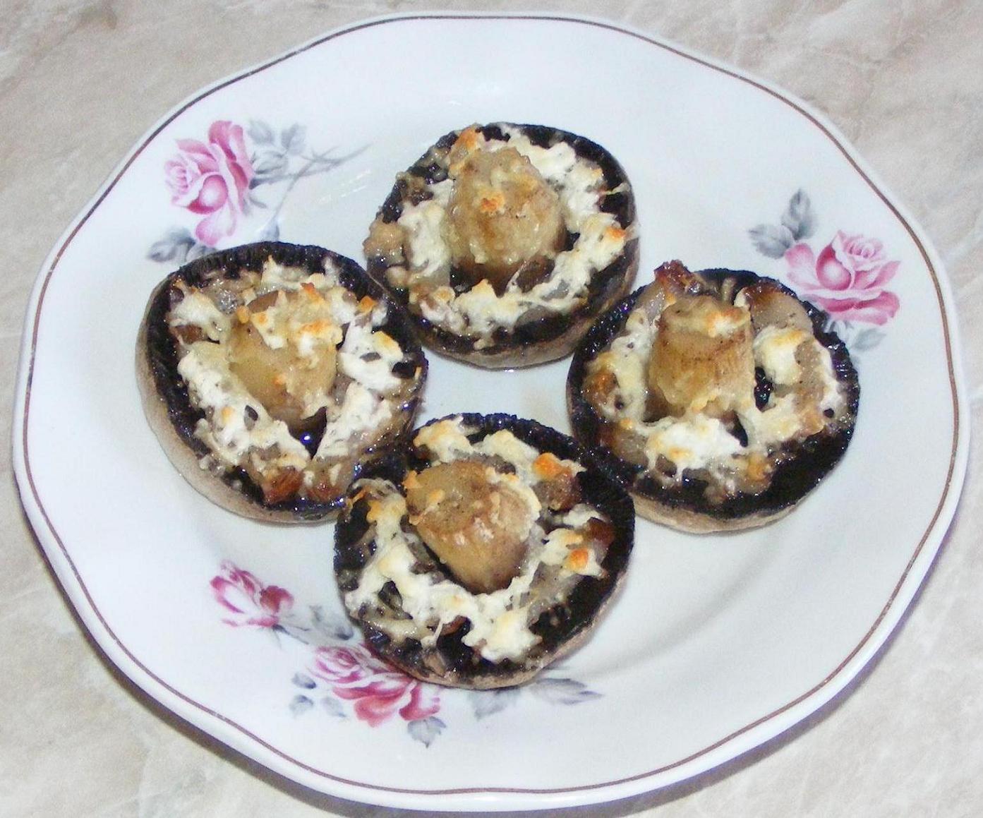 Ciuperci umplute la cuptor | Preparatedevis.ro