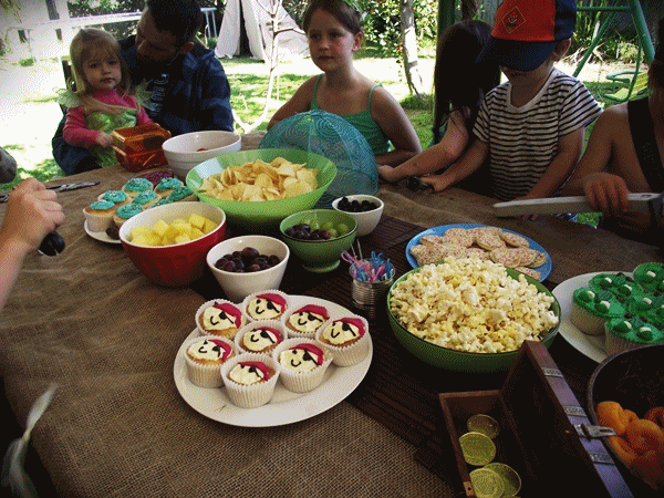 Great Fun etc: Perfect Peter Pan Party